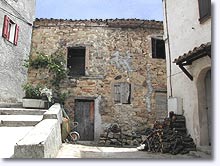 Saint Benoît - Alpes de Haute Provence - Provence Web