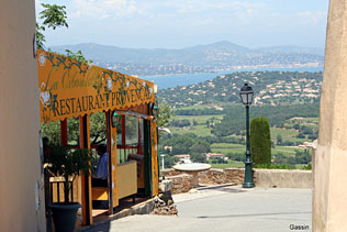 Gassin - Saint Tropez peninsula - Village in the Var - Provence Web