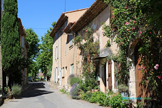 Gignac - Village du Luberon - Provence Web