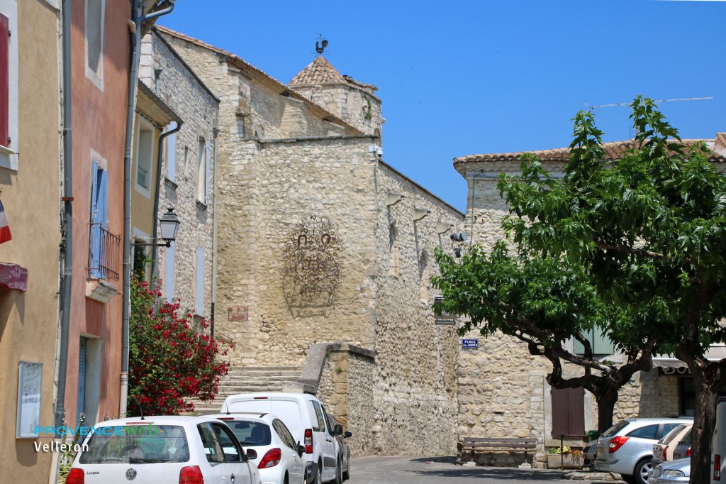 Velleron - Village in the Vaucluse - Provence Web - France